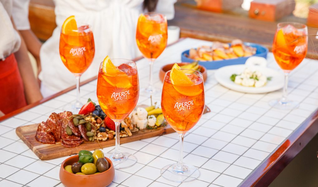 How to make the Aperol Spritz | australianbartender.com.au